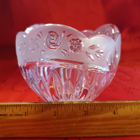 Oneida | Accents | Vintage Oneida Southern Garden Pattern Lead Crystal ...